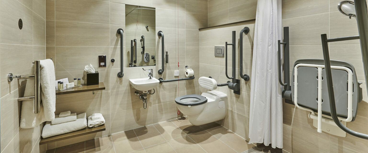 Accessible hotel rooms: Meaning and requirements | Little Hotelier